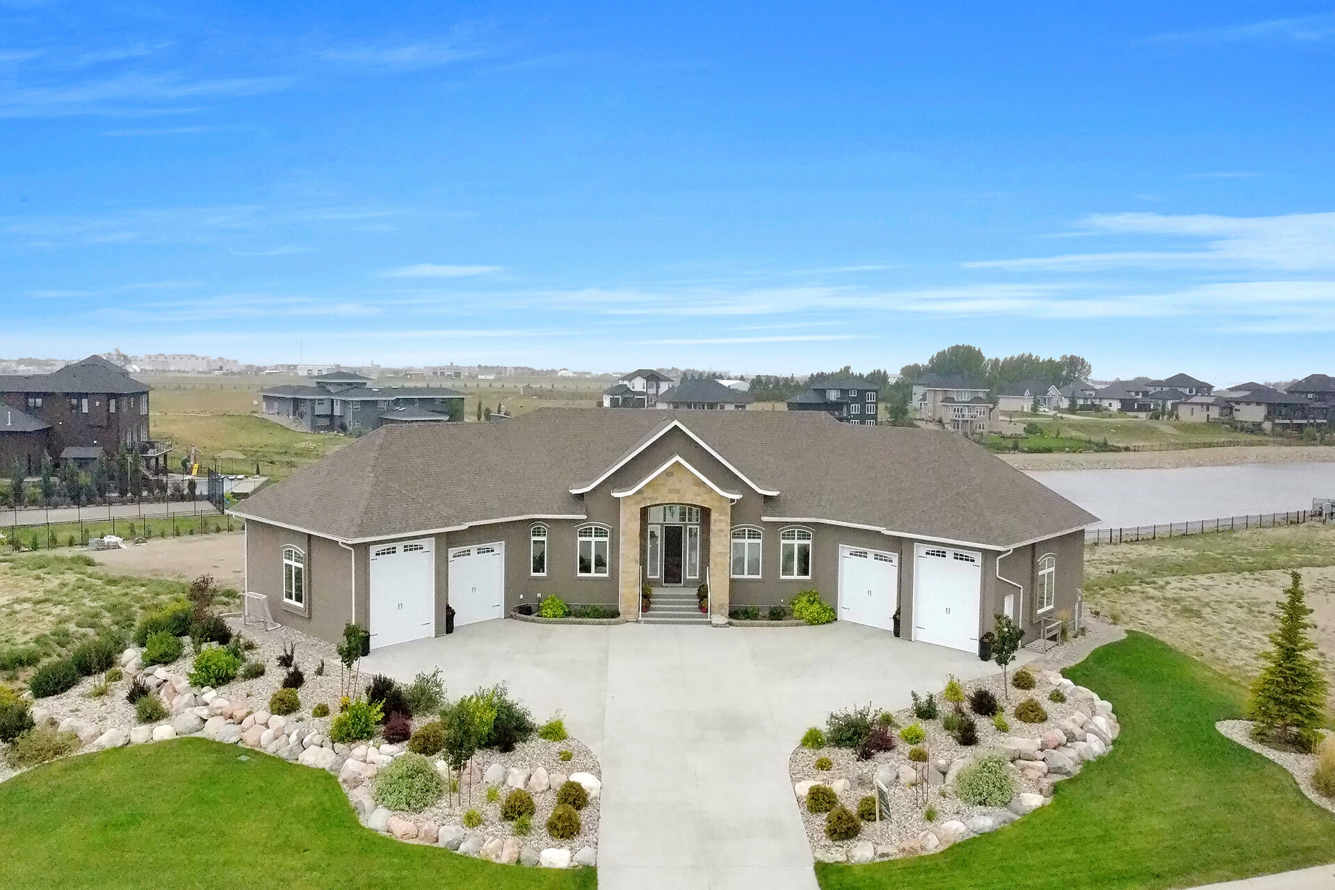 Virtual tour of 330 Spruce Creek Drive, Edenwold Rm No. 158 ...