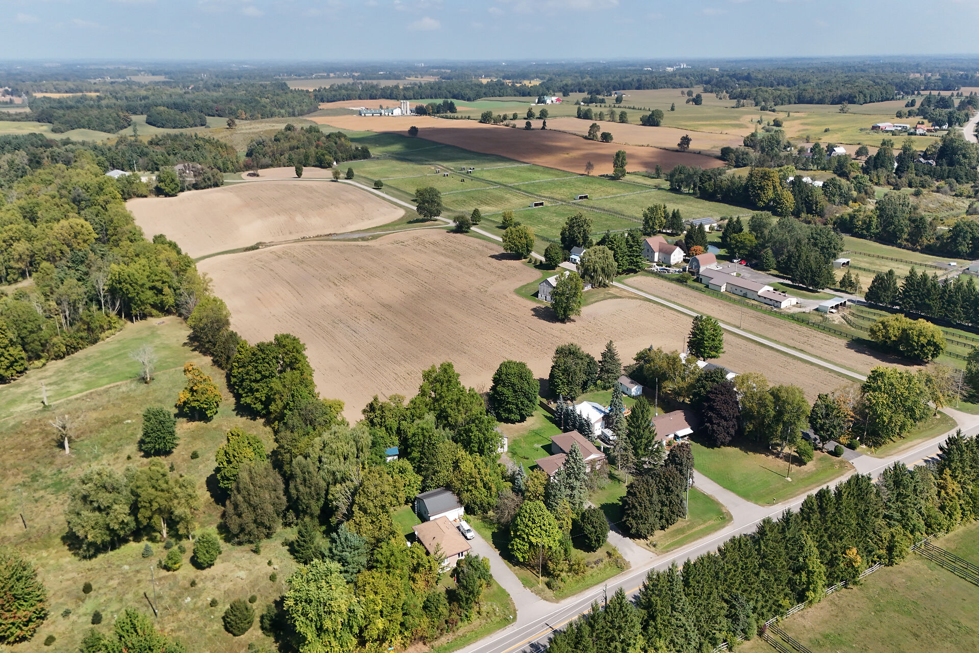 Virtual tour of 481 Lynden Road, Brantford, Ontario, N3T 5M1