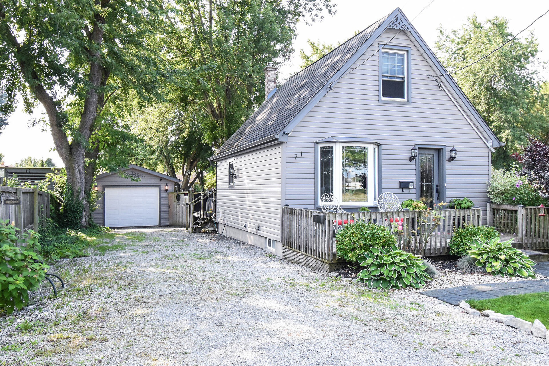 Virtual tour of 71 Quaker Road, Welland, Ontario, L3G 3G3