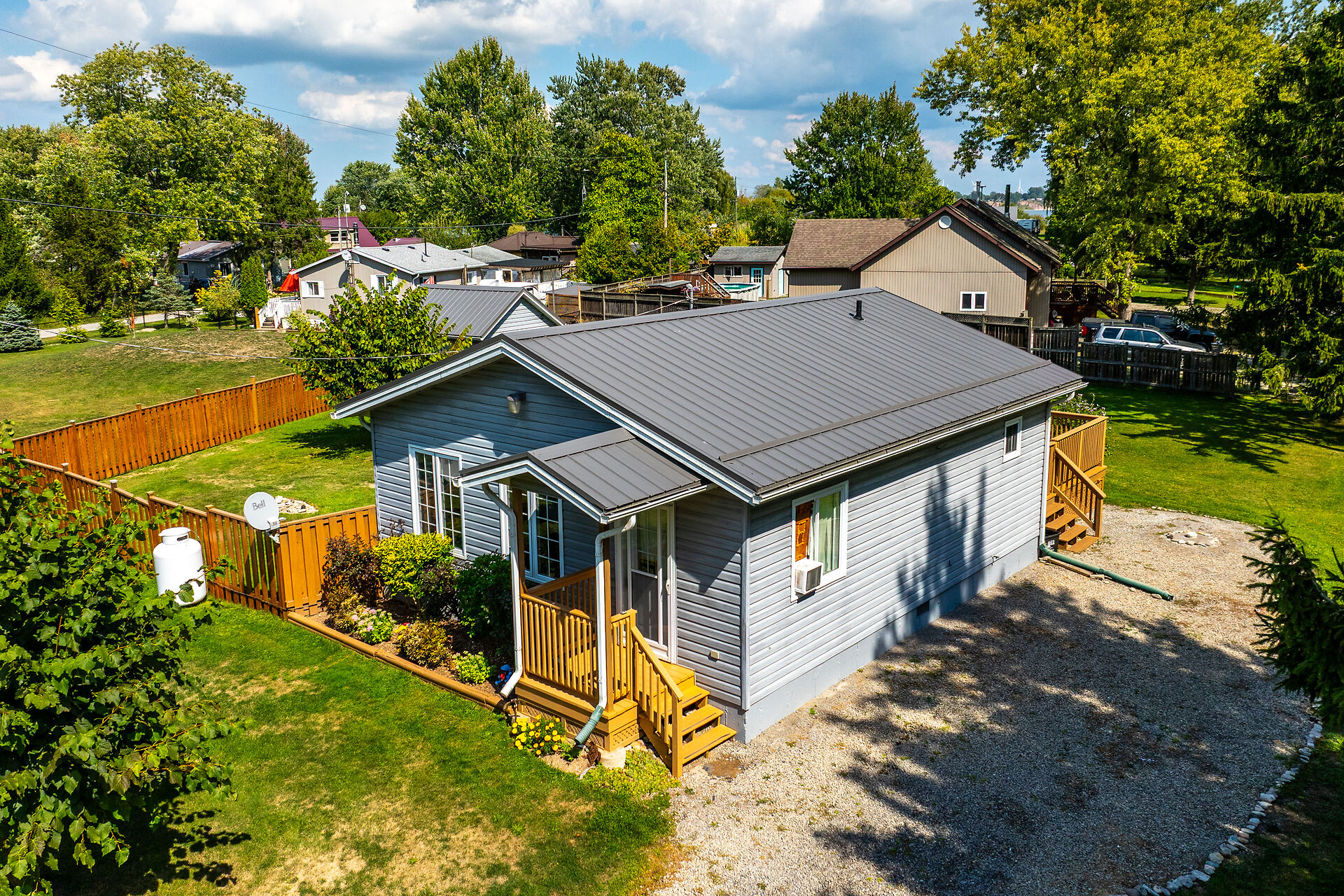 Virtual tour of 8 Downey Rd., Lowbanks, Ontario, N0A 1K0